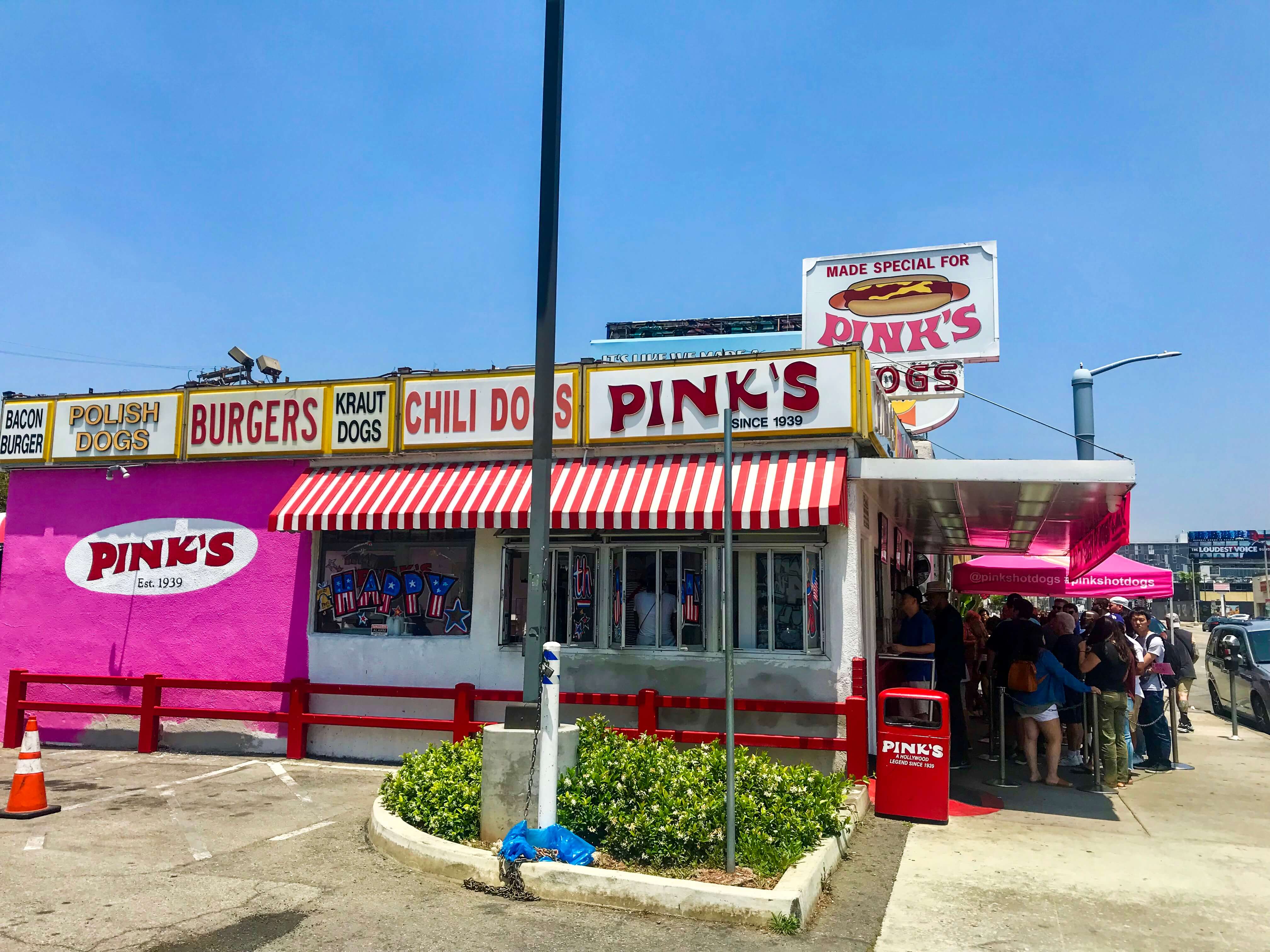 Pink's Hot Dogs • Gaelle in Los Angeles