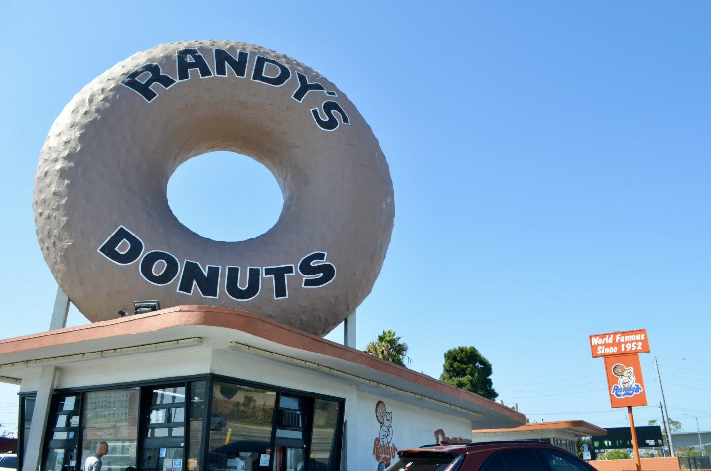 Randy’s Donut • Gaelle in Los Angeles